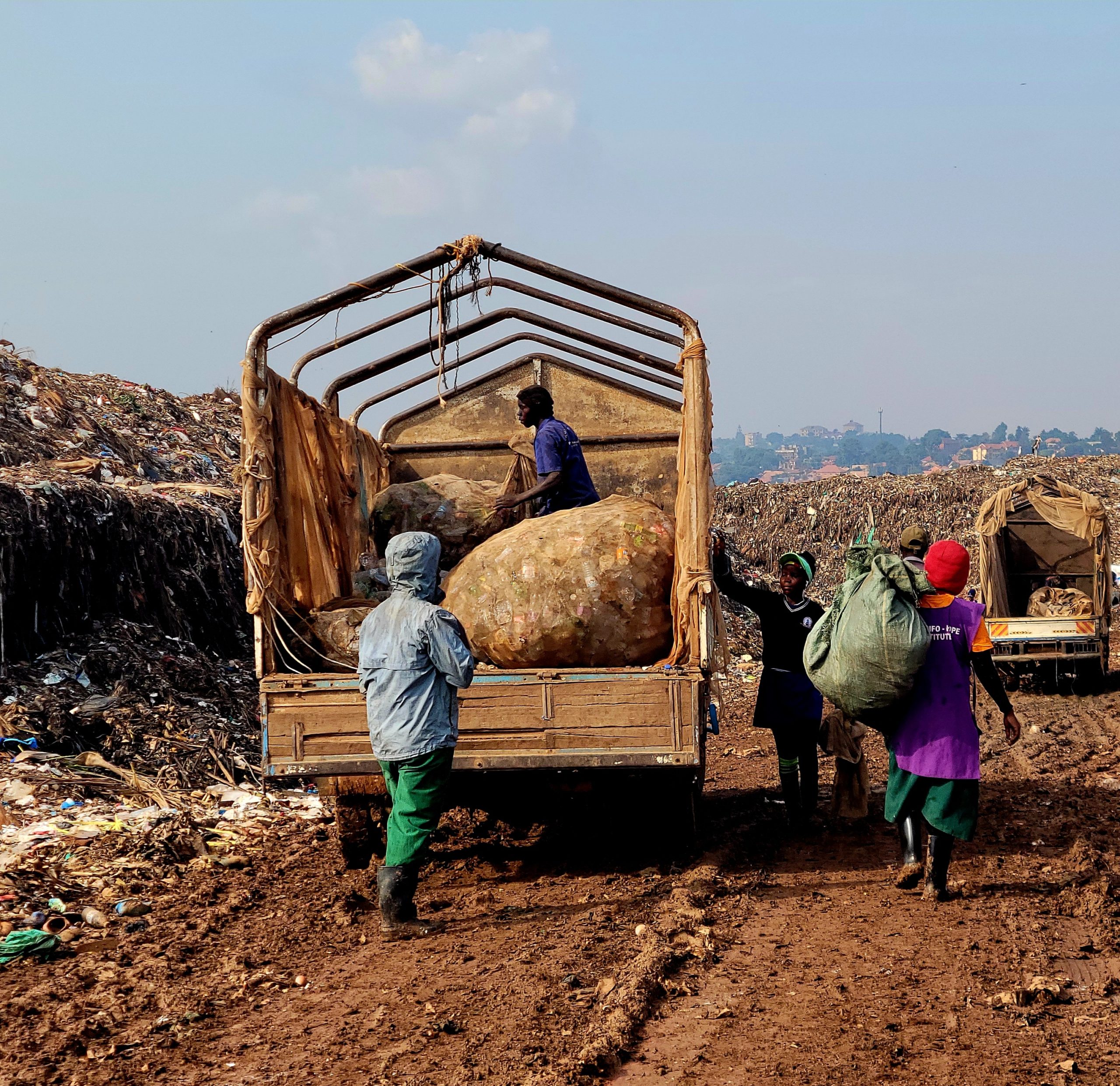 WasteAid launches largest-ever Ugandan study as part of textile re-use ...